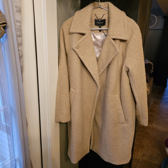 BCBGMaxAzria | Jackets & Coats | New Bcbg Cozy Boucle Pea Coat Tan ...